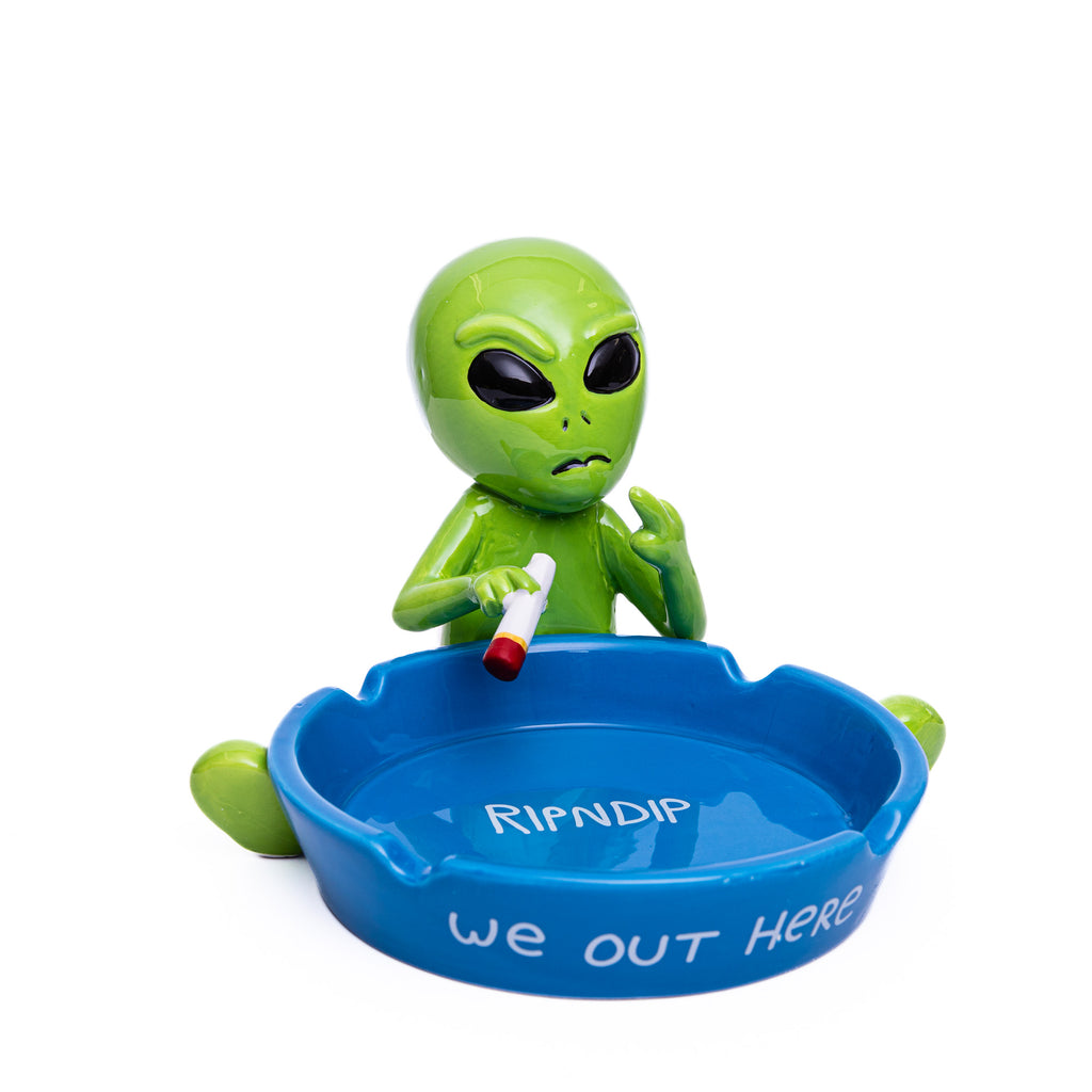 We Out Here Alien Ashtray | Dab Nation